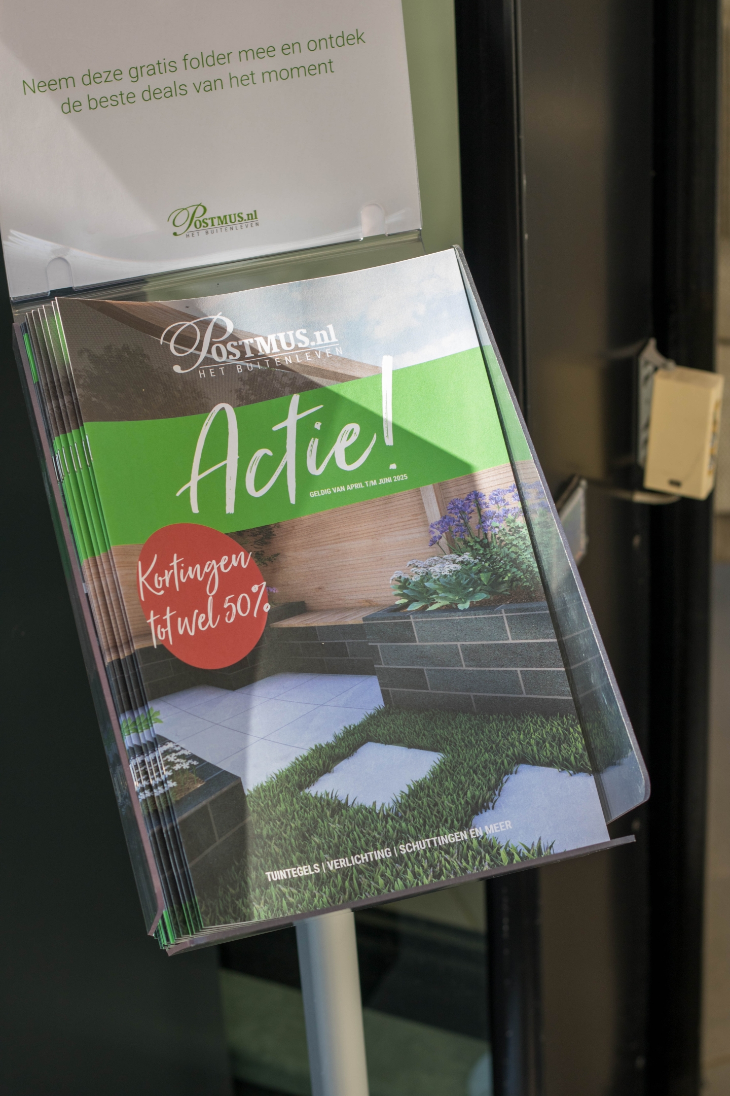 🌿 Postmus Actiefolder: dé inspiratiebron voor jouw tuinproject | Postmus